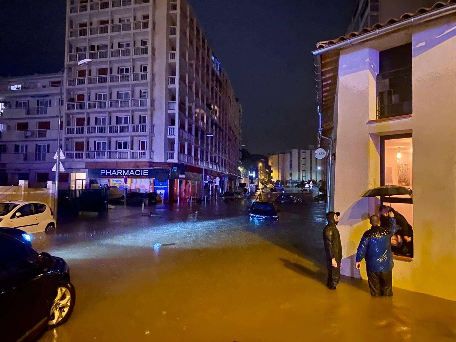 Actualités météo: La dépression JANA apporte vents violents et fortes ...